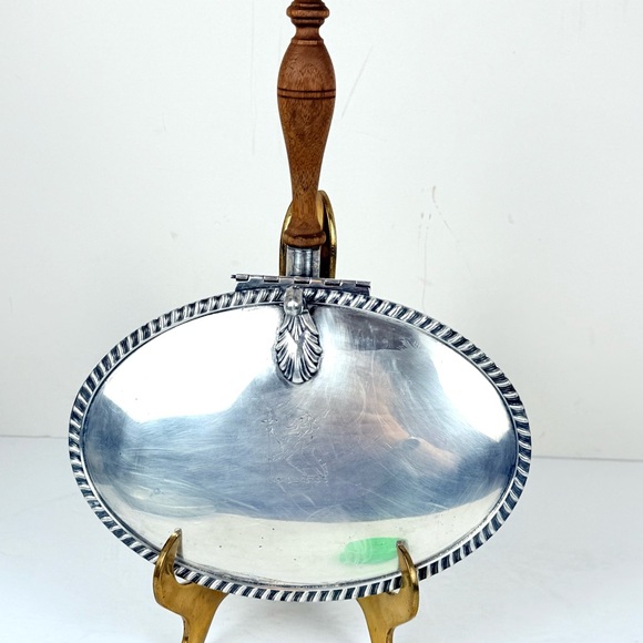 Accents | Vintage Silver Co Lion Design Silver Plate Clam Shell Silent ...